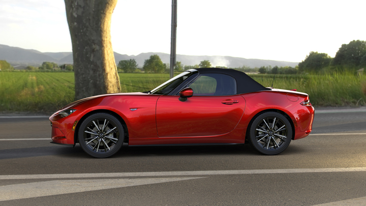 2025 Mazda MX-5 Soft Top Miata Convertible Roadster | Mazda Canada